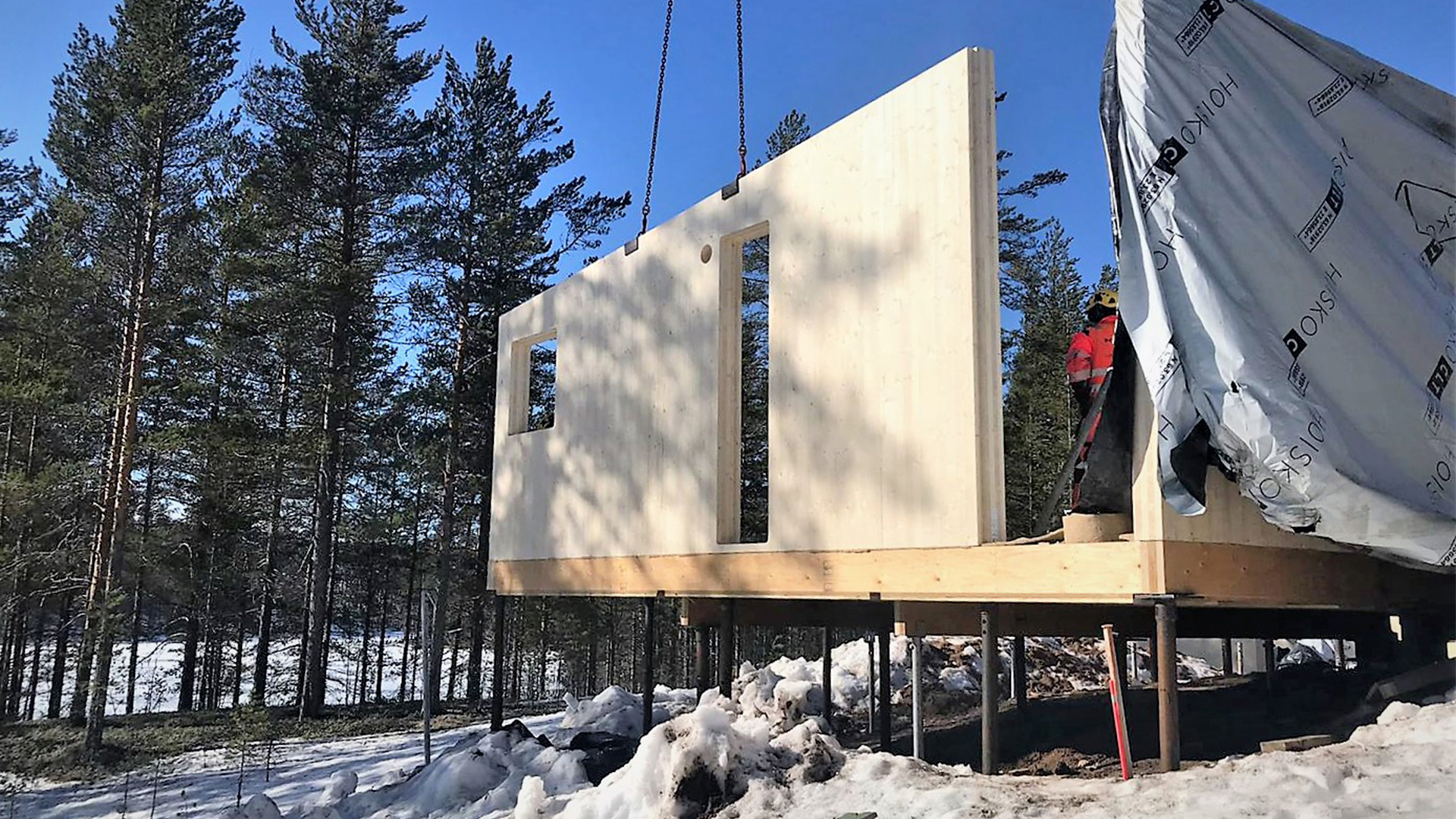 Suomessa neljä hyvää vuodenaikaa rakentaa CLT-talo. - HOISKO CLT