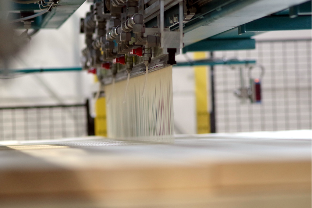 HOISKO CLT -elementti - liimaus perustuu laatuun - CLT:n liimausprosessi